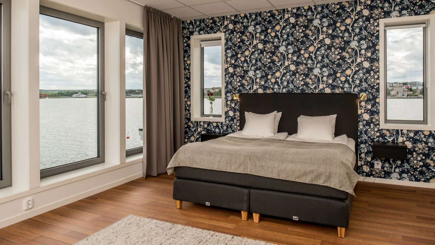 Hotell Strandpiren | Glada Hudik